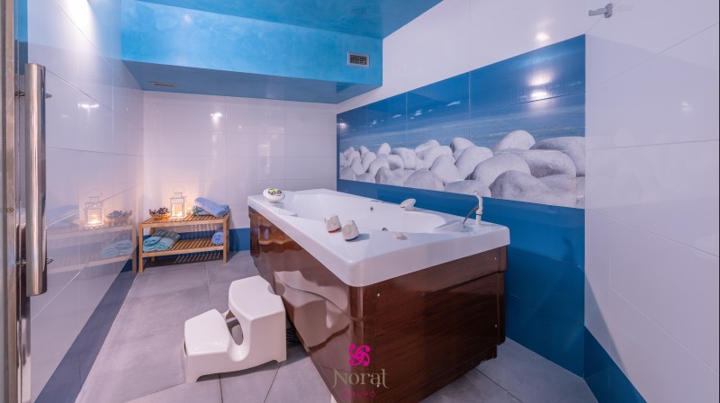 Experience the luxury of the Capri Bath with Aromatherapy: €39 for two ...